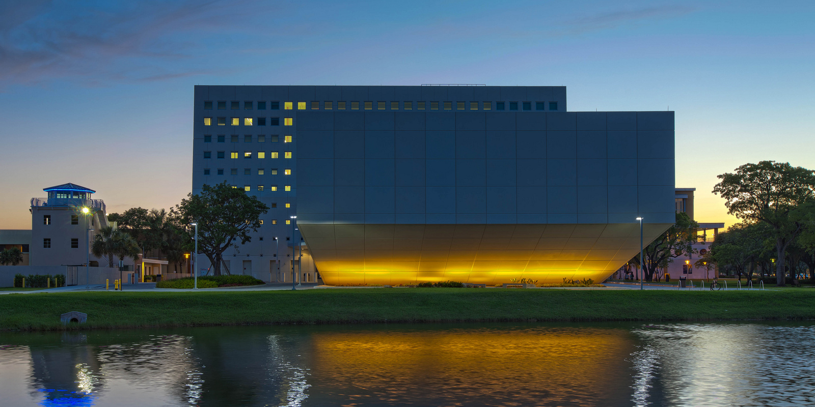 Contact | FIU Steven J. Green School of International & Public Affairs